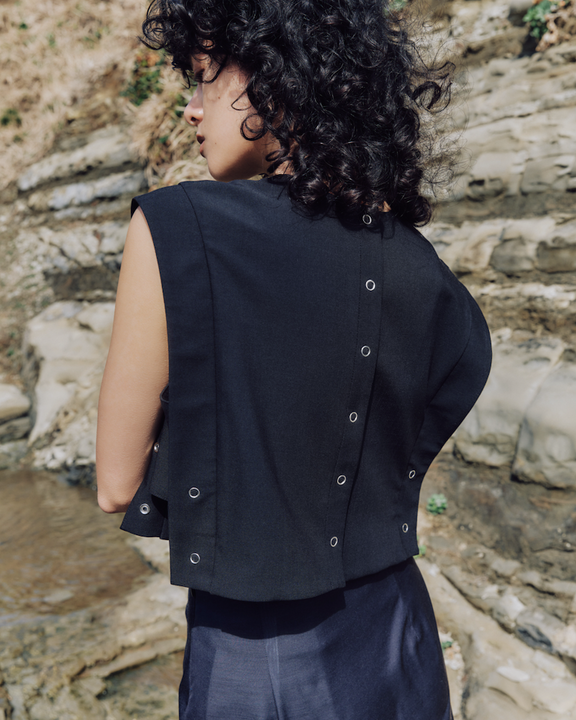 Snap Button Short Tops – JSELF